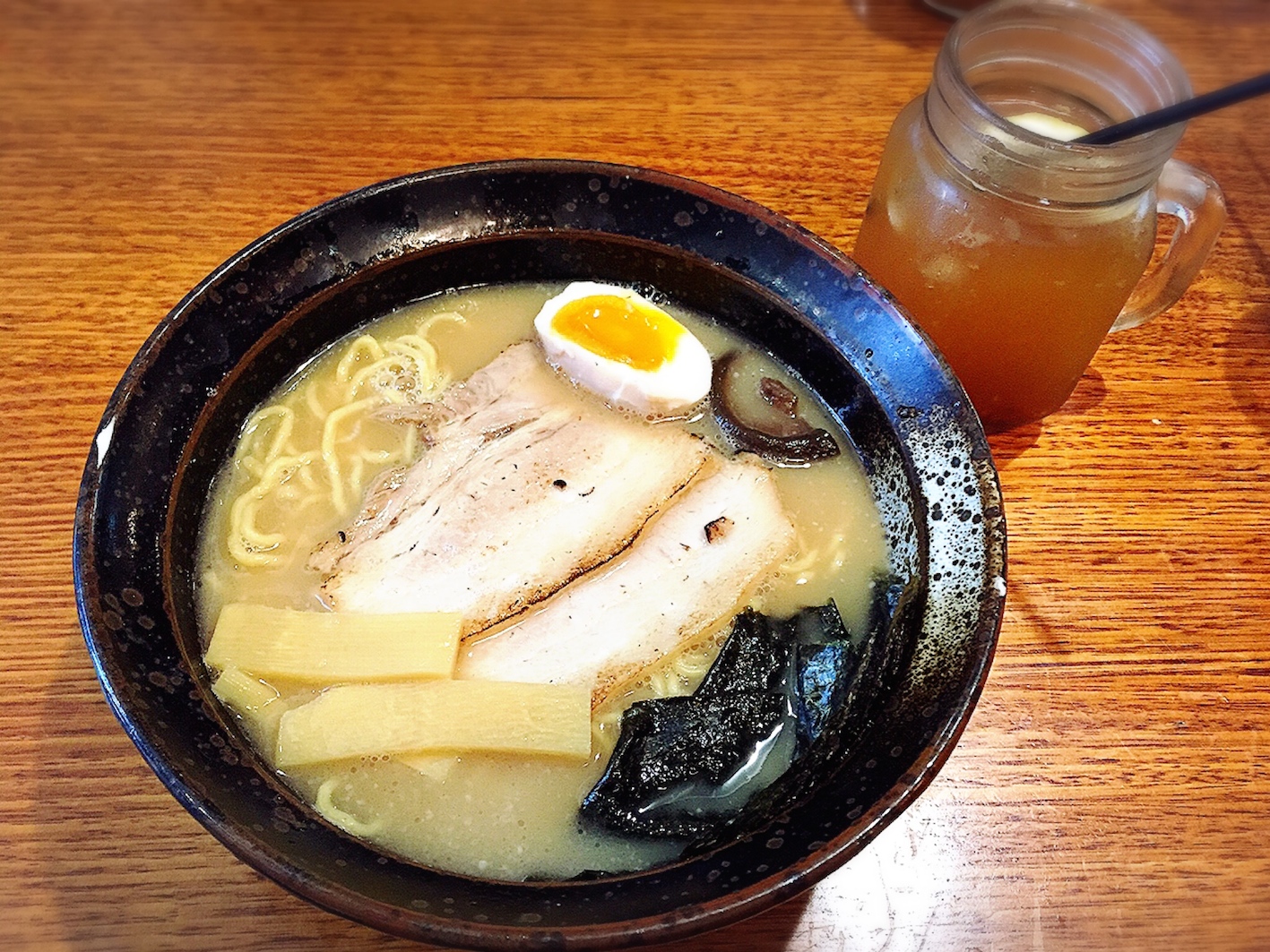ケアンズでのんびり生活: 美味しいFOUR CINQのラーメン