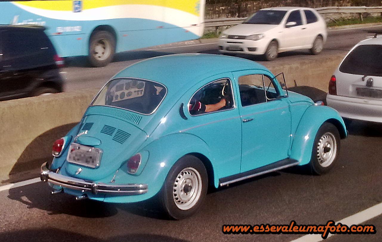 Registros Automotivos do Cotidiano: VW Fusca 1300L 1977