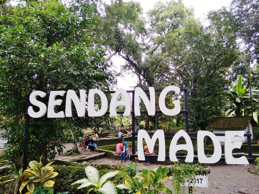 jombang city guide: Sendang Made : Petilasan Prabu Airlangga ...