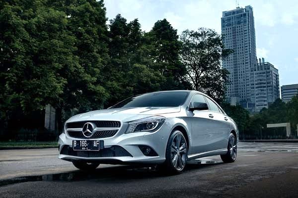 Sewa mercedes Benz Terbaru : Harga sewa Mobil Mercedes Benz CLA 200 Urban