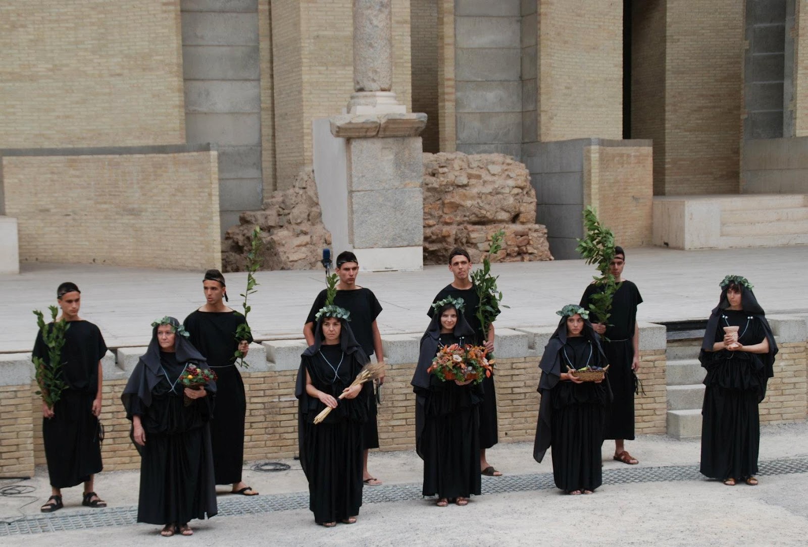 SAGVNTINA DOMVS BAEBIA: SUPPLICATIO PERFECTA EST