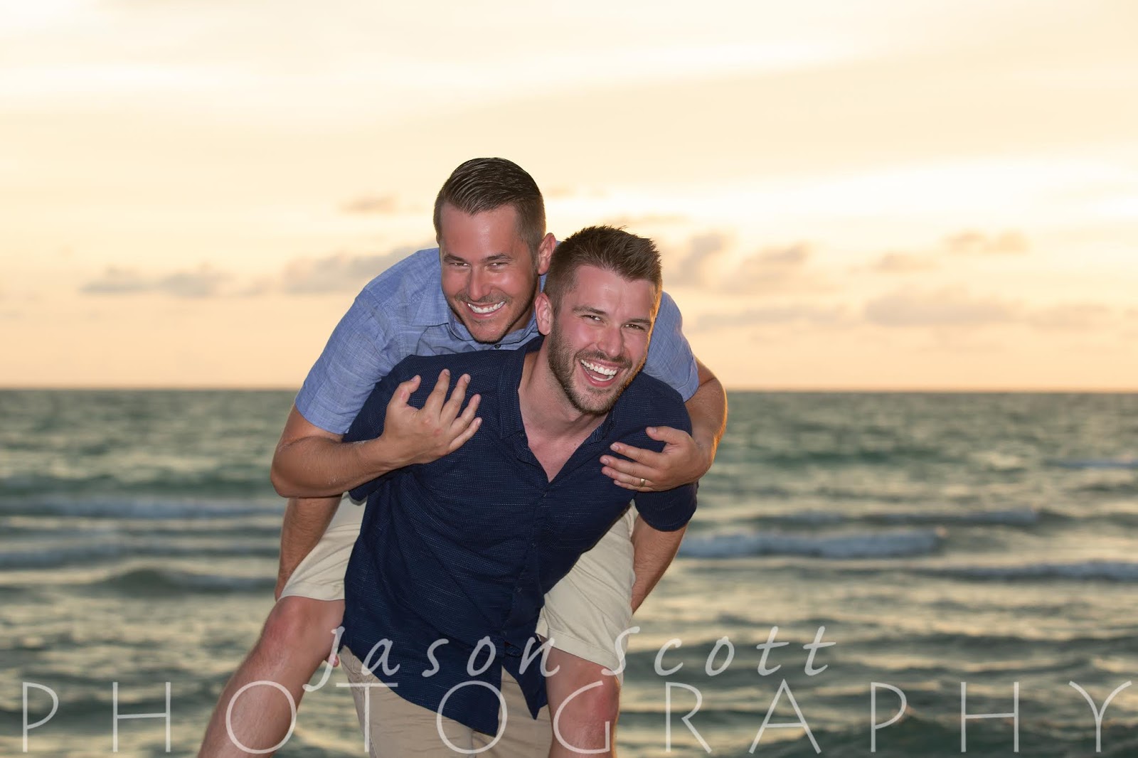 Longboat Key Beach Portraits - Coppens Family | Jason Scott Photography