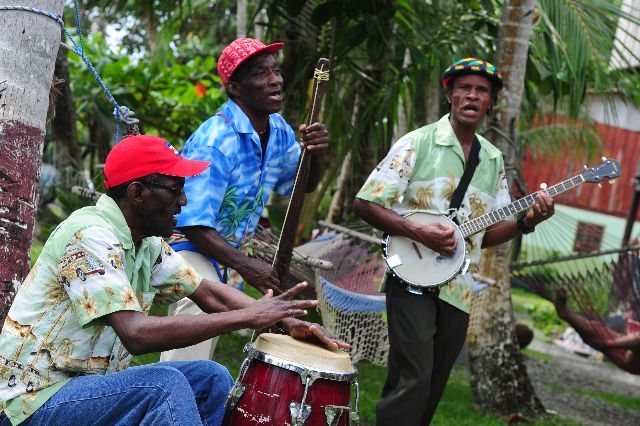 Exploring Afro Costa Rican´s Culture: Calypso: The Music That Move You ...