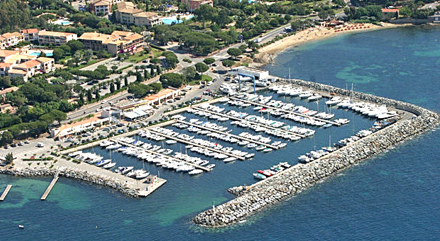 Villa du Val d'Esquières (English version): Map and pictures of the ...