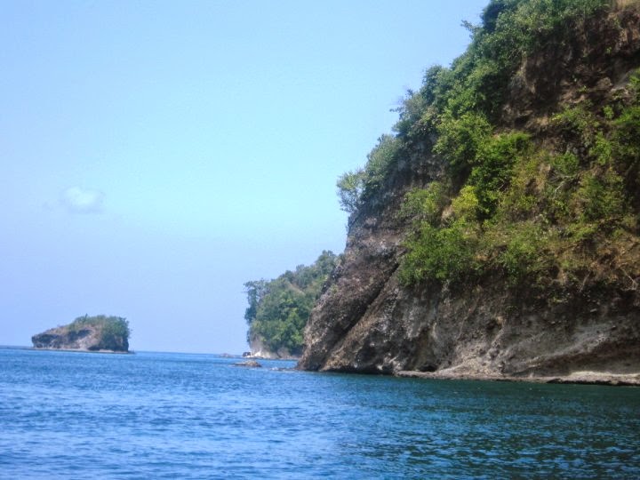 Beautiful Places for Travelers: Capul Island, Philippines
