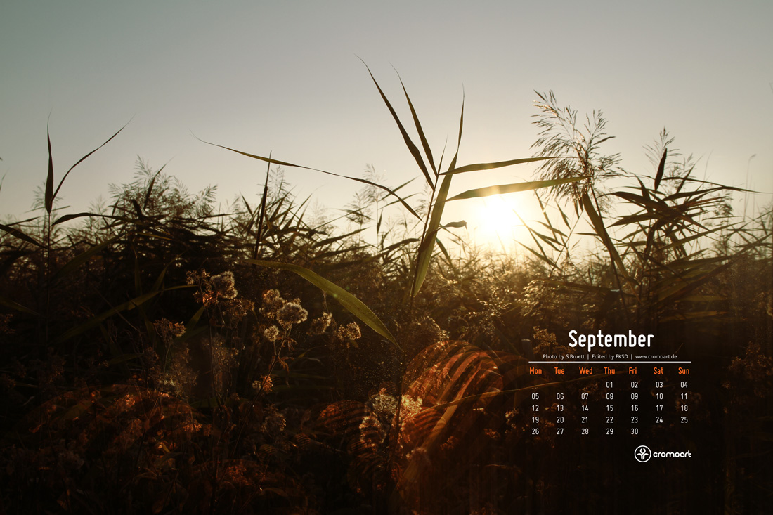 Impress Moment: SePTeMBeR 2011 DeSKToP CaLenDaR WaLLPaPeR