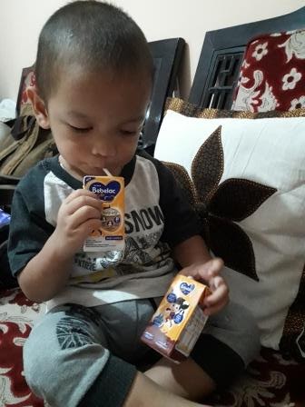 Ade UFi: Bebelac GO! Susu UHT Bernutrisi dan 5 Alasan Memilihnya untuk Anak