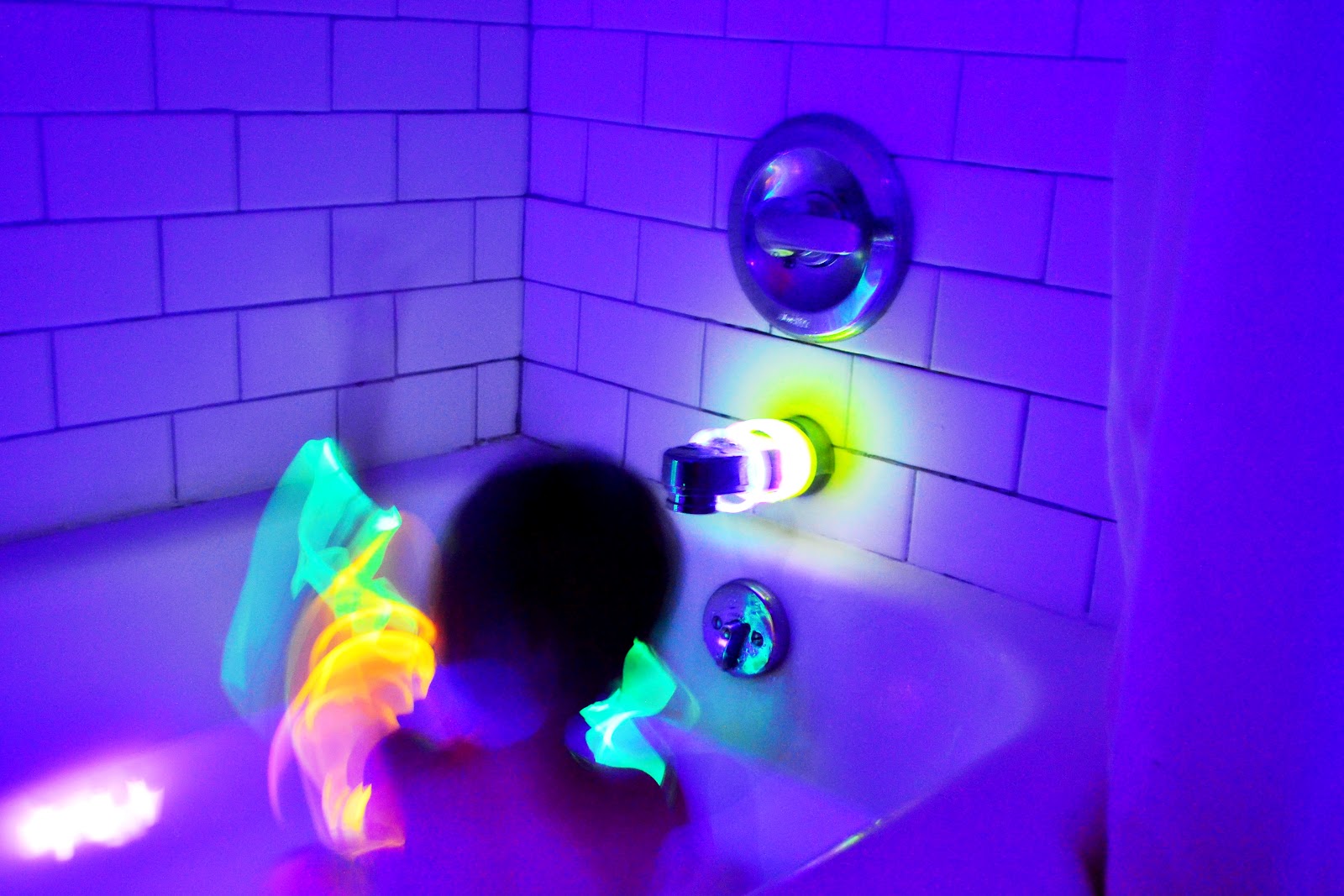 Glow Sticks In The Bath: A Magical Experience In 2024