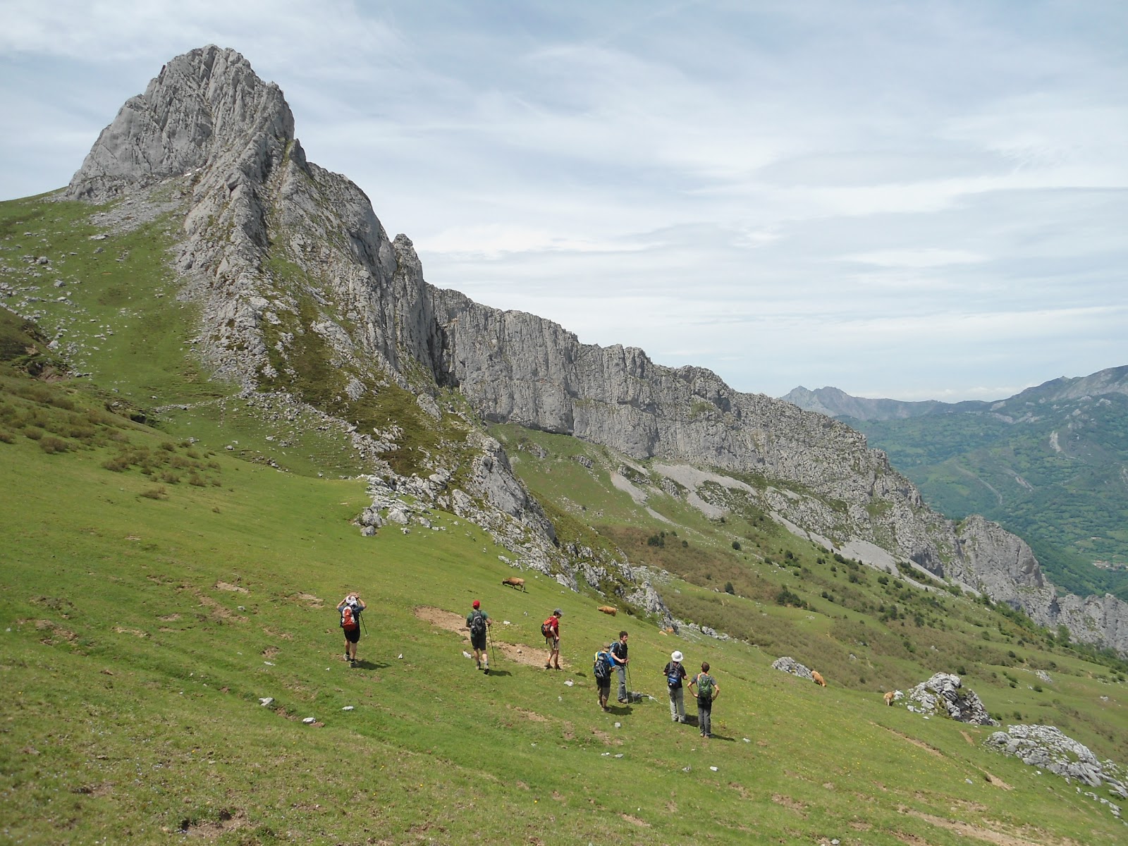 Camudando'l camín: El Pino (Ayer) - Pena Reonda