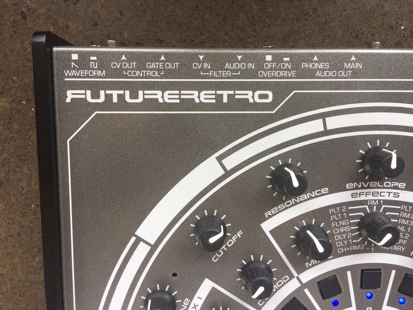 MATRIXSYNTH: Future Retro Revolution r2 SN FREVO918
