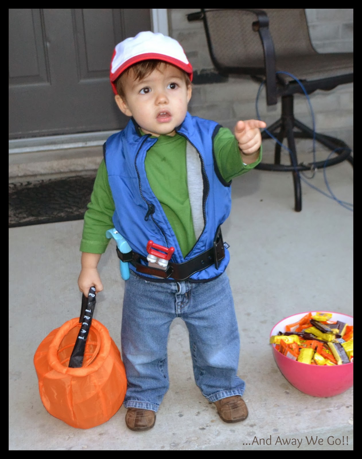 and away we go!: It's costume time!!