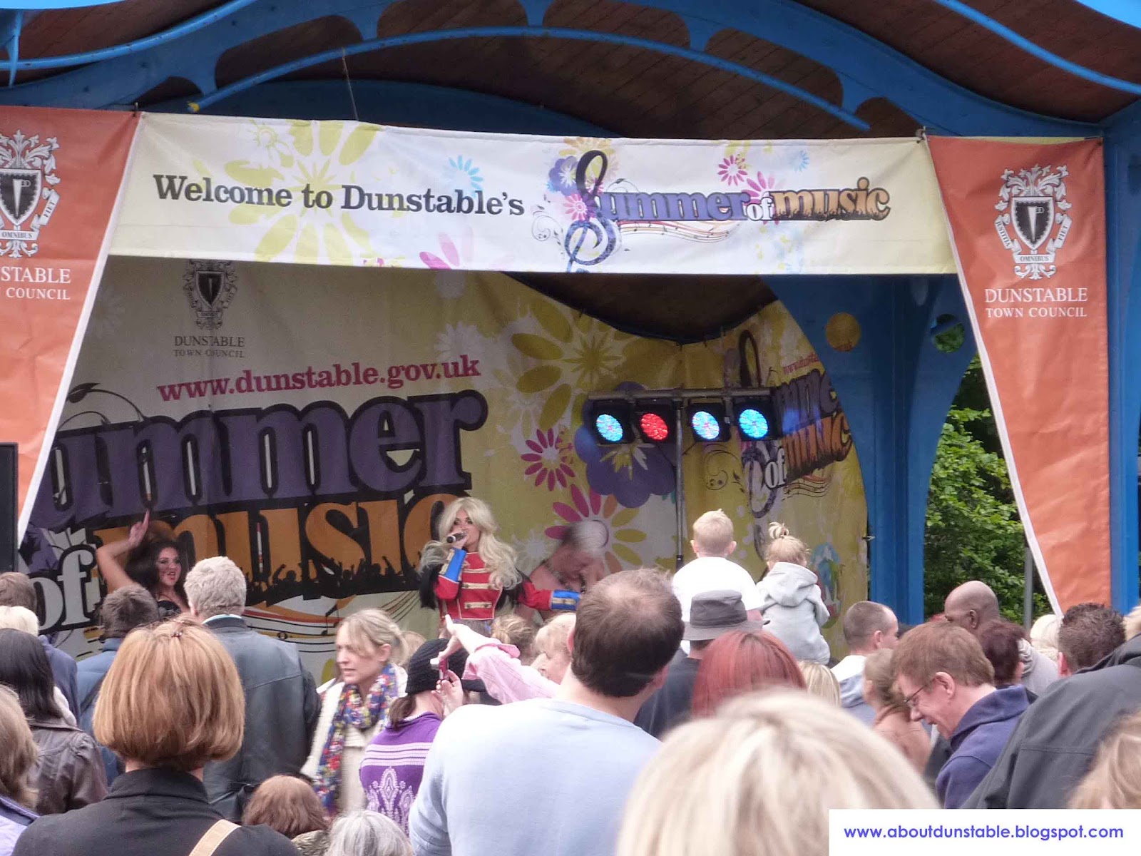 About Dunstable : Having Fun in Dunstable!