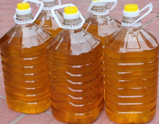 Buy refined and crude edible cooking oil: Buy Crude Degummed Soybean Oil