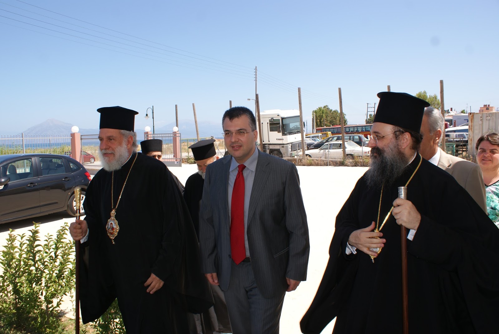 Αναστάσιος: ΛΑΜΠΡΗ ΕΚΔΗΛΩΣΗ ΣΤΟ ΕΚΚΛΗΣΙΑΣΤΙΚΟ ΛΥΚΕΙΟ ΠΑΤΡΩΝ