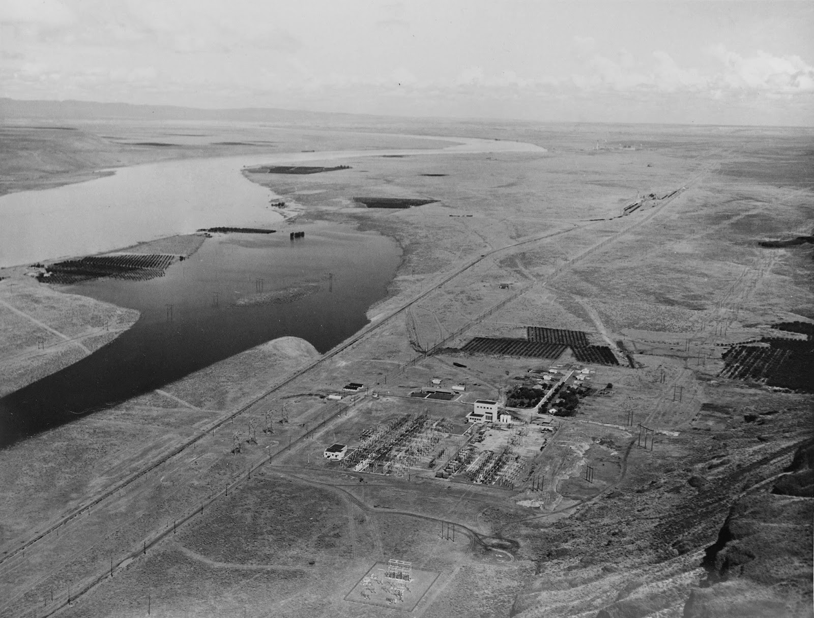 Big Bend Railroad History: 1948 Midway Substation