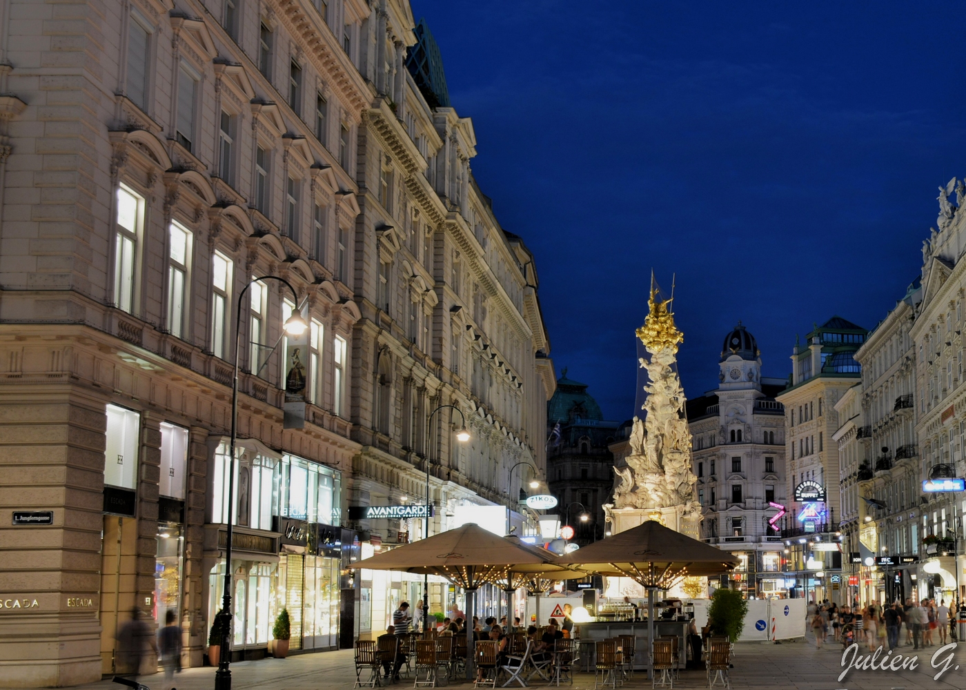 Coins du Monde: AUTRICHE - Vienne - Les rues de la capitale et le Graben