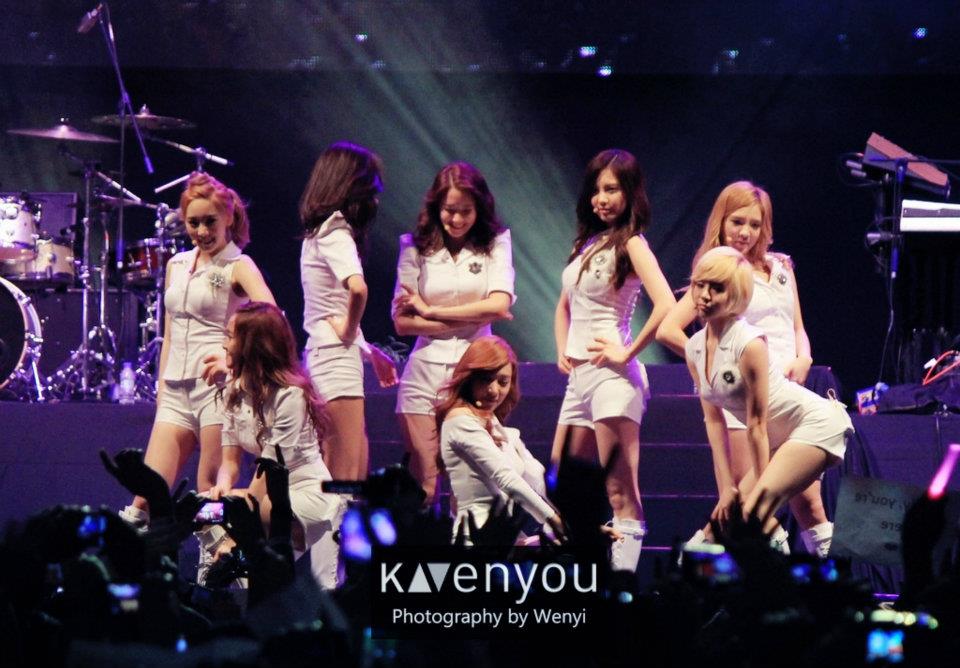 SuPer StaRs: GG in Malaysia for 'Twin Towers@Live 12012' concert, March ...