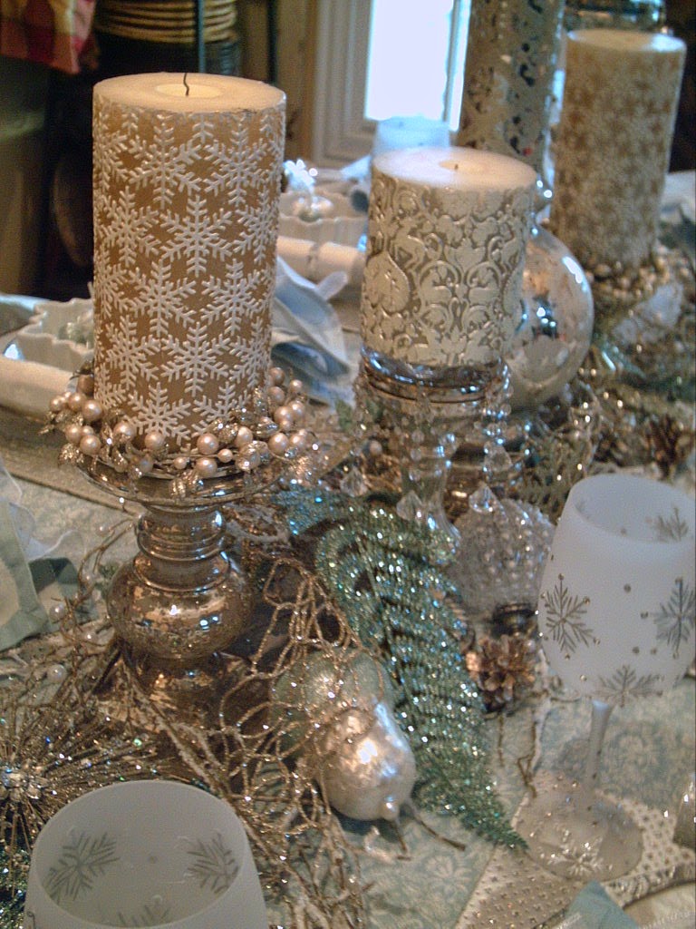 Candlelight Supper: Icy Blue Snowflake Tablescape