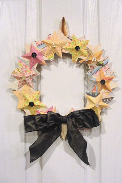 Far Beyond Designs: Star Wreath Tutorial