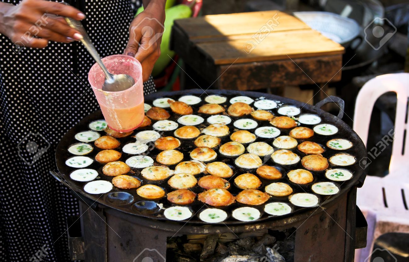 Chaw Su Mon: Mont Lin Ma Yar ( Couple's Snack )