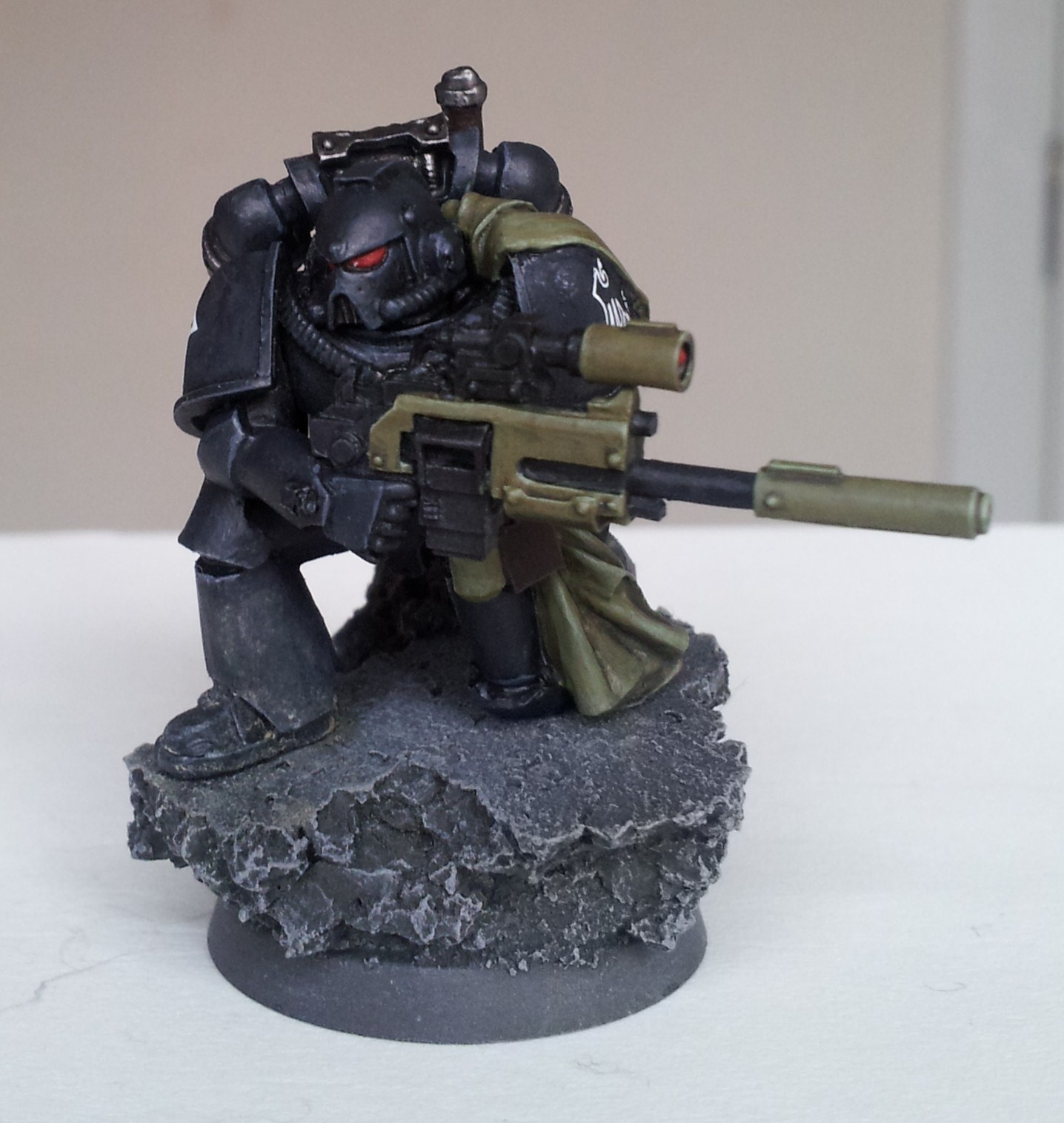 the pig's sty: Heresy Era Raven Guard Recon Marine