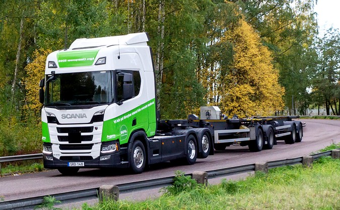 Primeiro Scania movido a bioetanol entra em operação