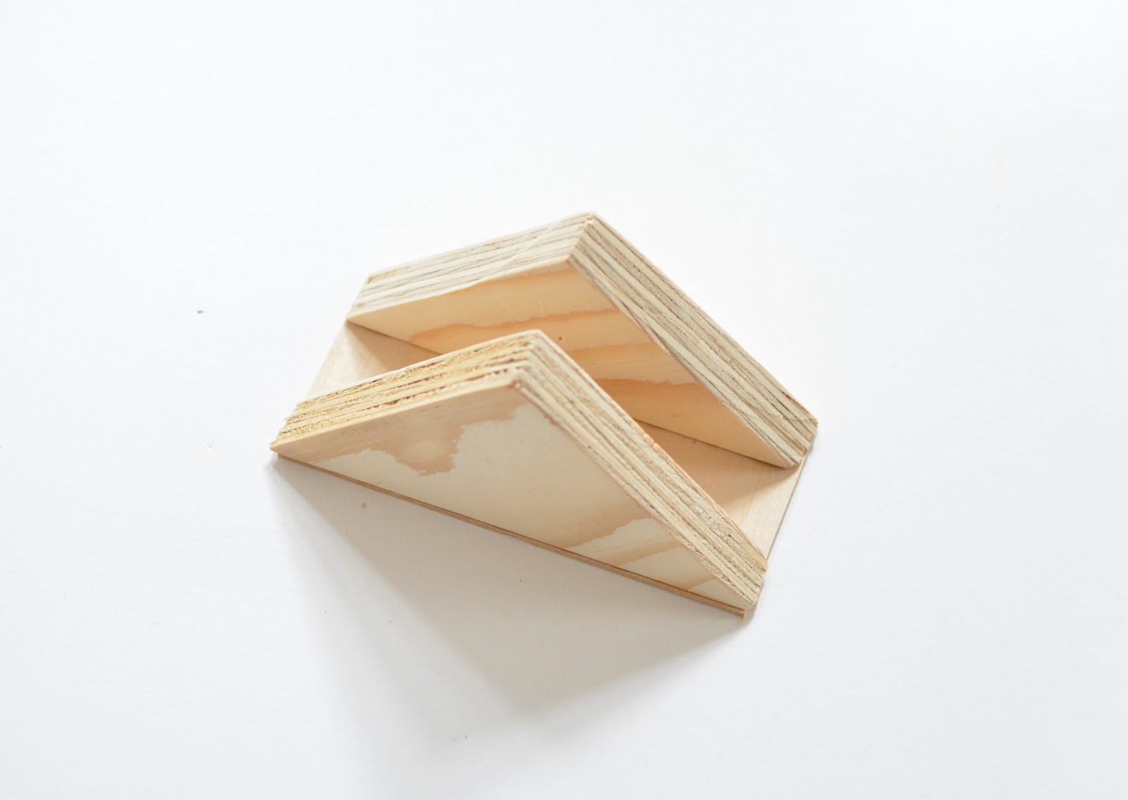 DIY minimal desk tidy — Caroline Burke | Burkatron