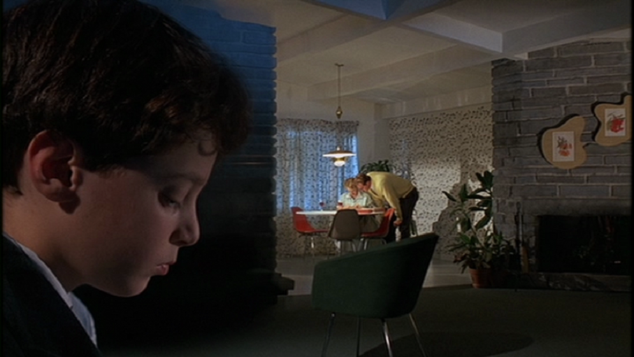 Film Reviews from the Cosmic Catacombs: Parents (1989) Review