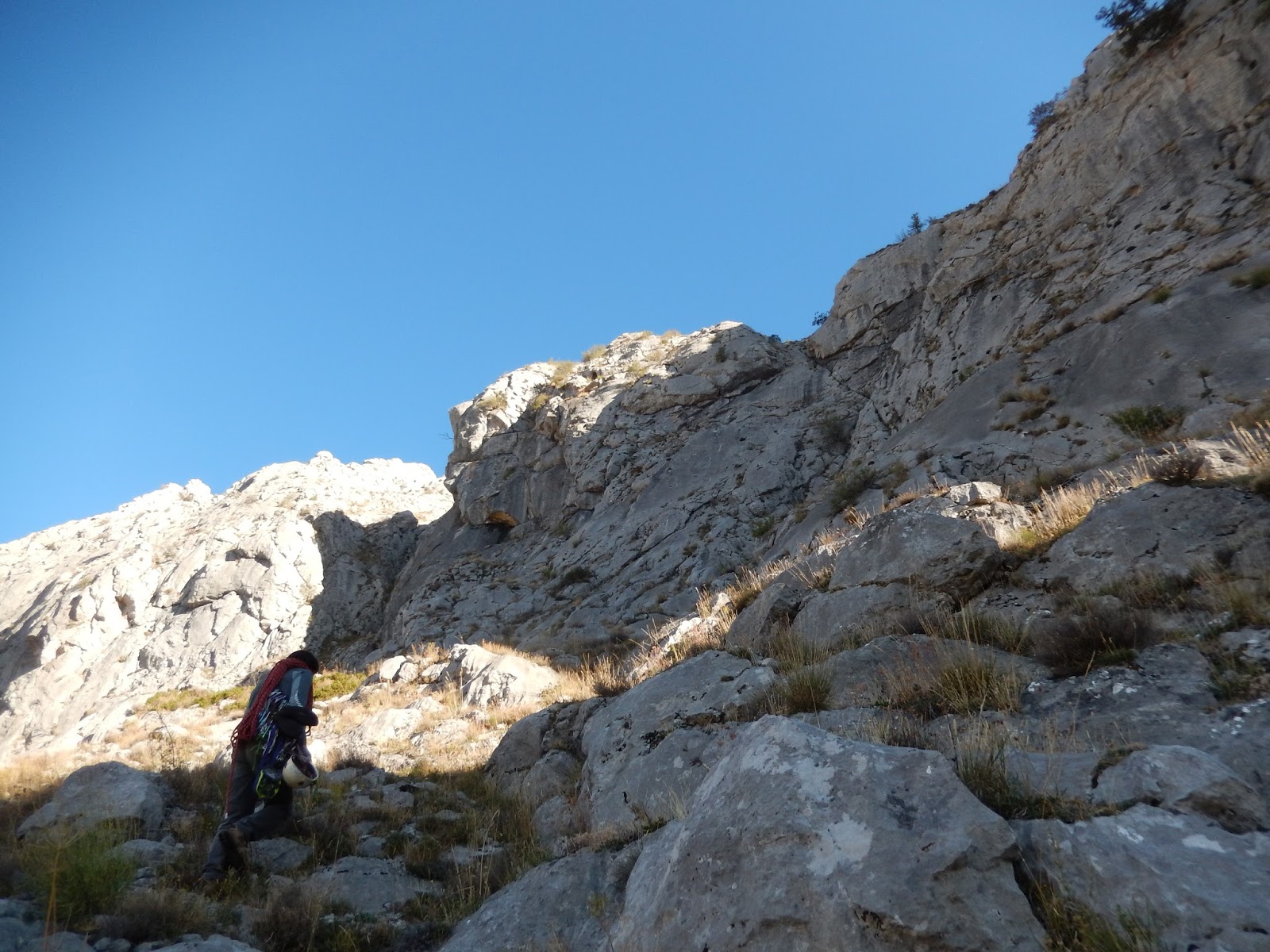 Camudando'l camín: La Feriona del Pilar - Peña Los L.lanos (L.luna)