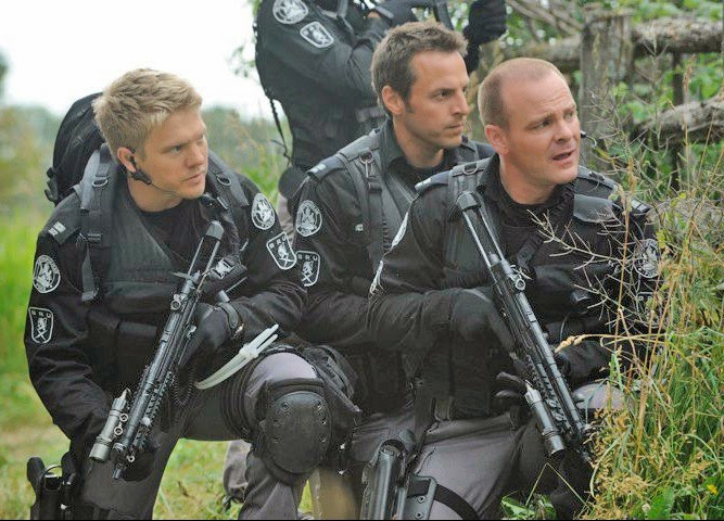 Occasional Randomness: Connect, respect, protect || Flashpoint Review