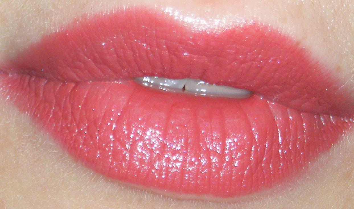 Journal d'une beauty paresseuse: Une jolie bouche avec un Joli Rouge ...