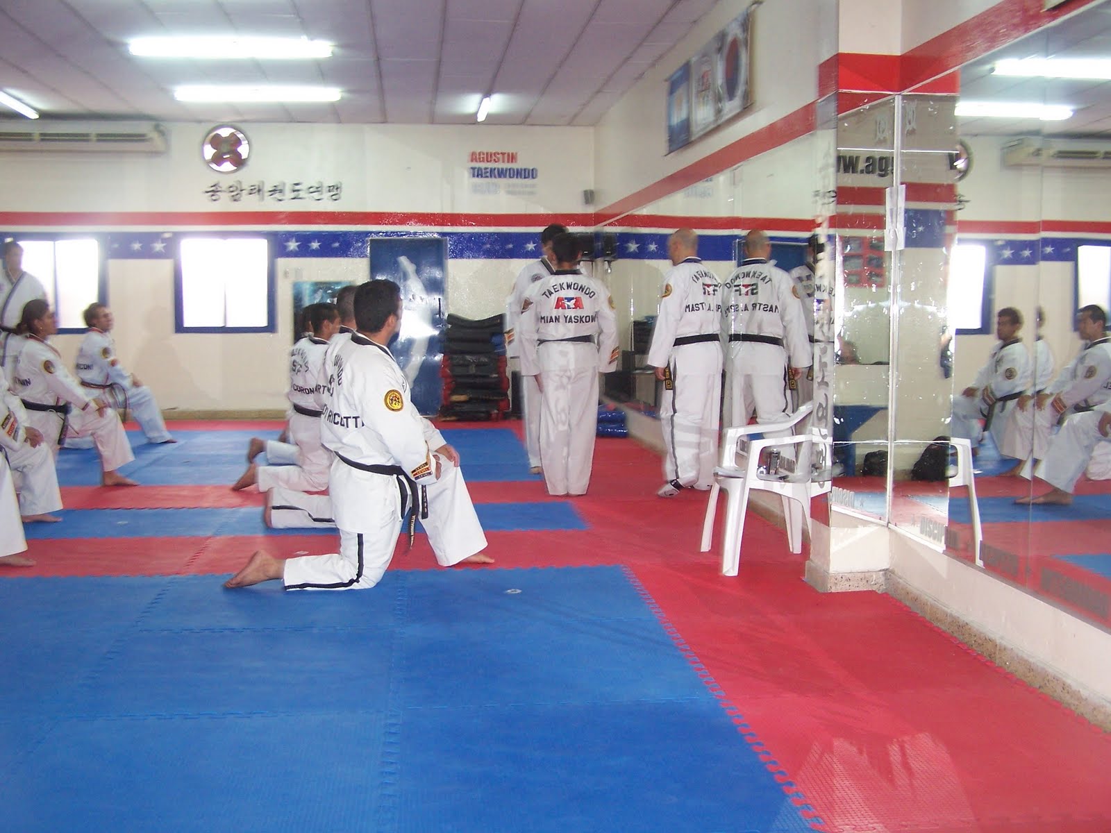 "Formando lideres para el futuro": Reunion y entrenamiento para ...