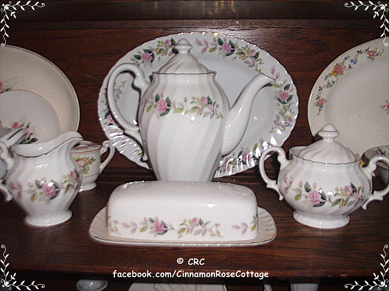 Cinnamon Rose Cottage: Collection of Vintage Rose Dishes