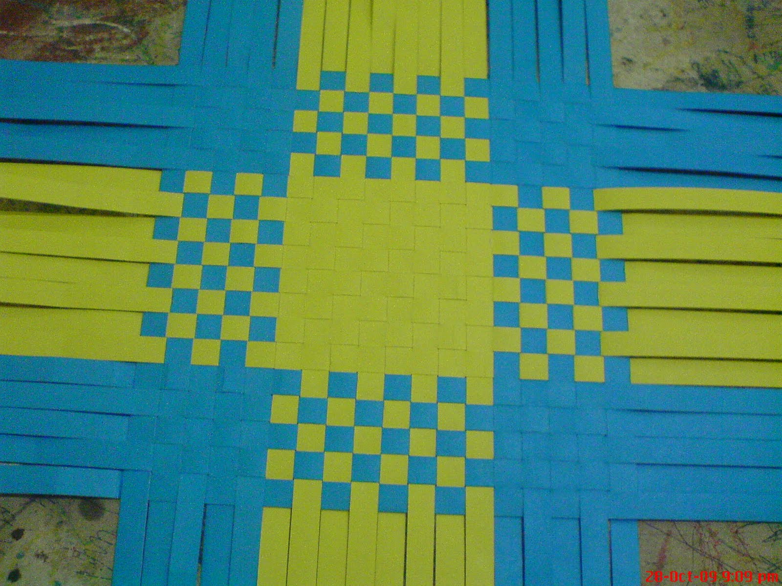 Jom Belajar Seni Visual...: Contoh anyaman tikar....