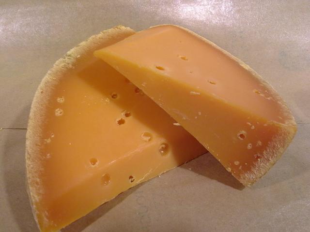 Shootin' the Bries: Mites and Mimolette