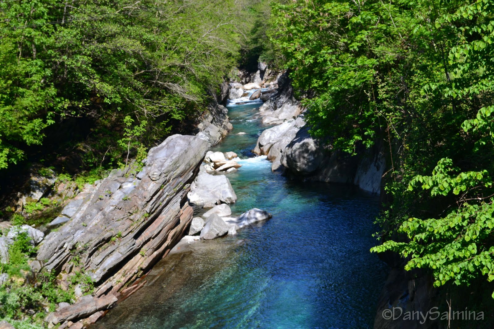 Love for Food and Photography: La Valle Verzasca - The Verzasca Valley