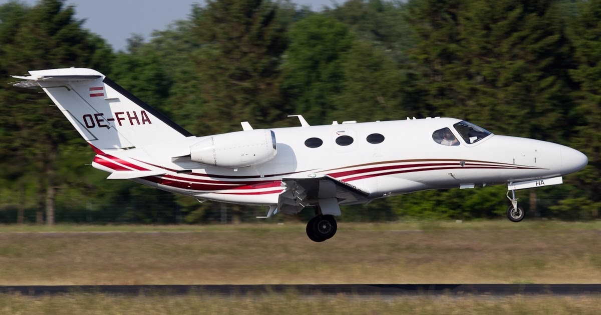 Cessna 510 Citation Mustang Takeoff - Aircraft News & Galleries ...
