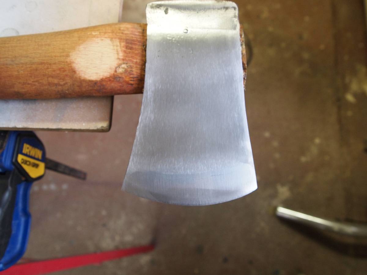 The wandering axeman: Repairing chipped edges