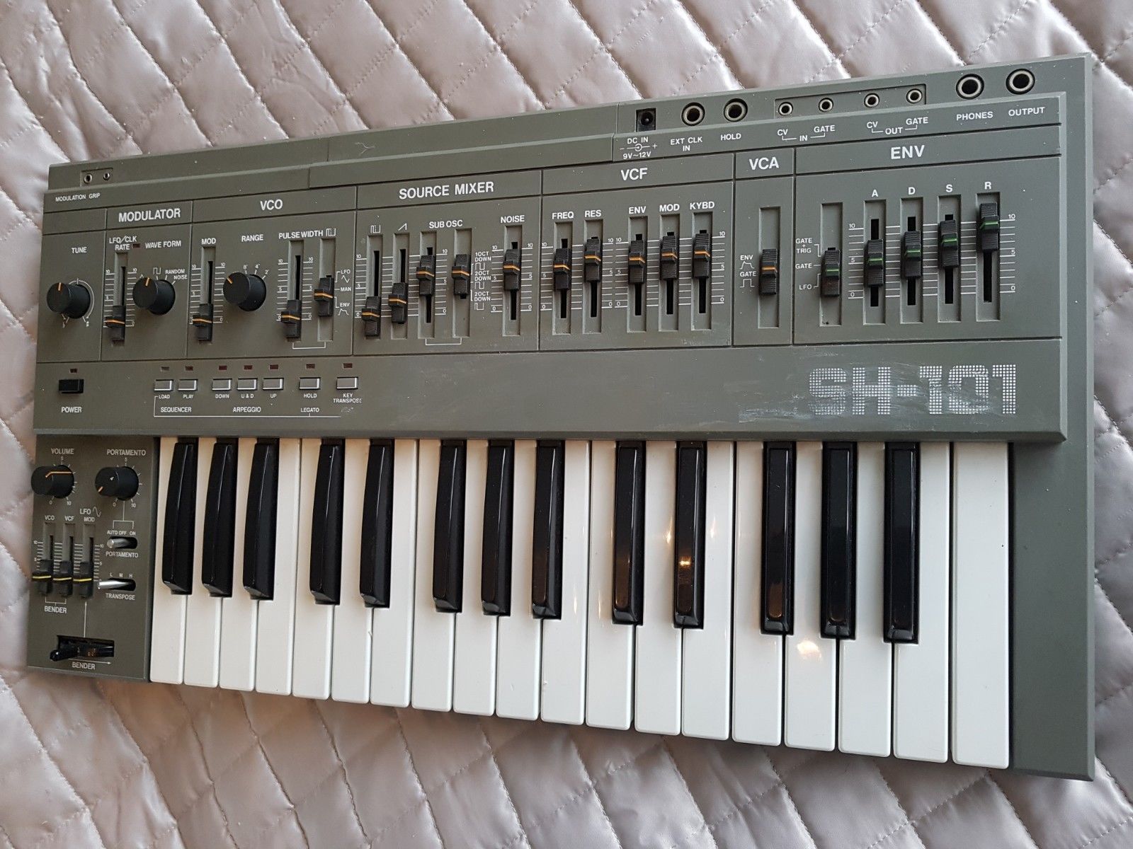 MATRIXSYNTH: Roland SH-101 Analogue Keyboard Vintage Synthesiser