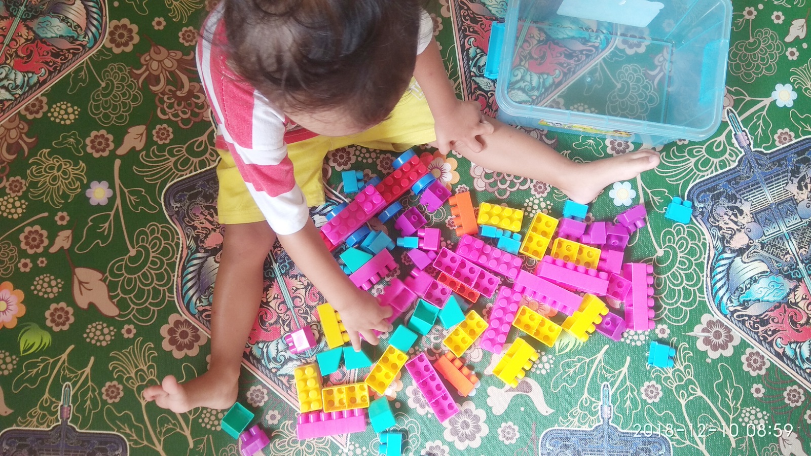 Lima Ide Permainan Sederhana untuk Mengasah Motorik Halus Anak - Sweet Home