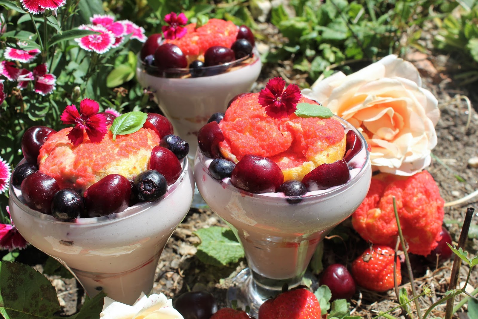 St-Honoré au fruits rouges en verrine