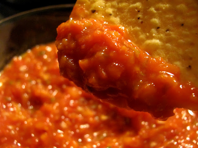 Sweet Domesticity: Roasted Red Pepper Salsa