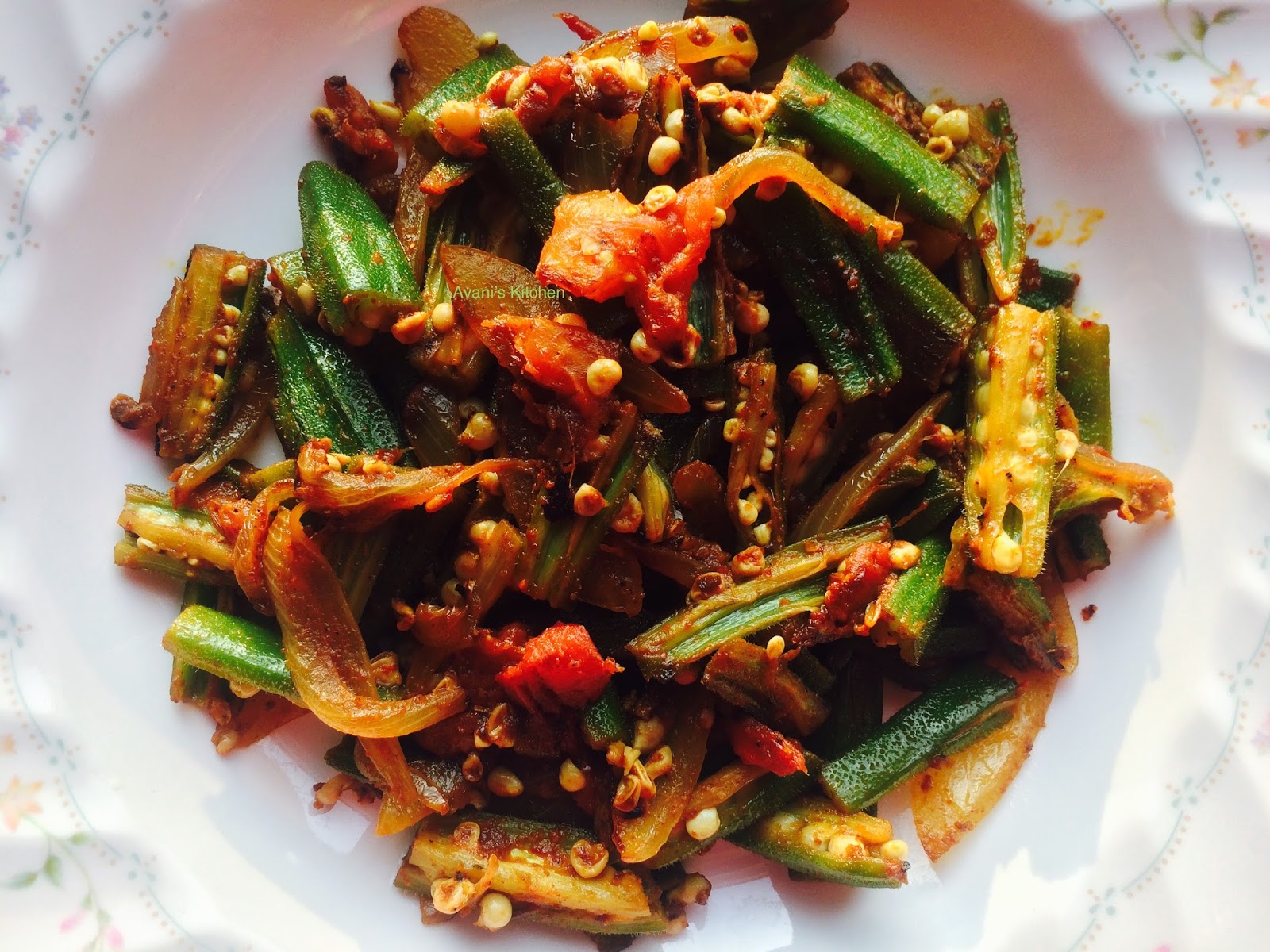 Avani's Kitchen: Bhindi Masala/ Okra stir fry