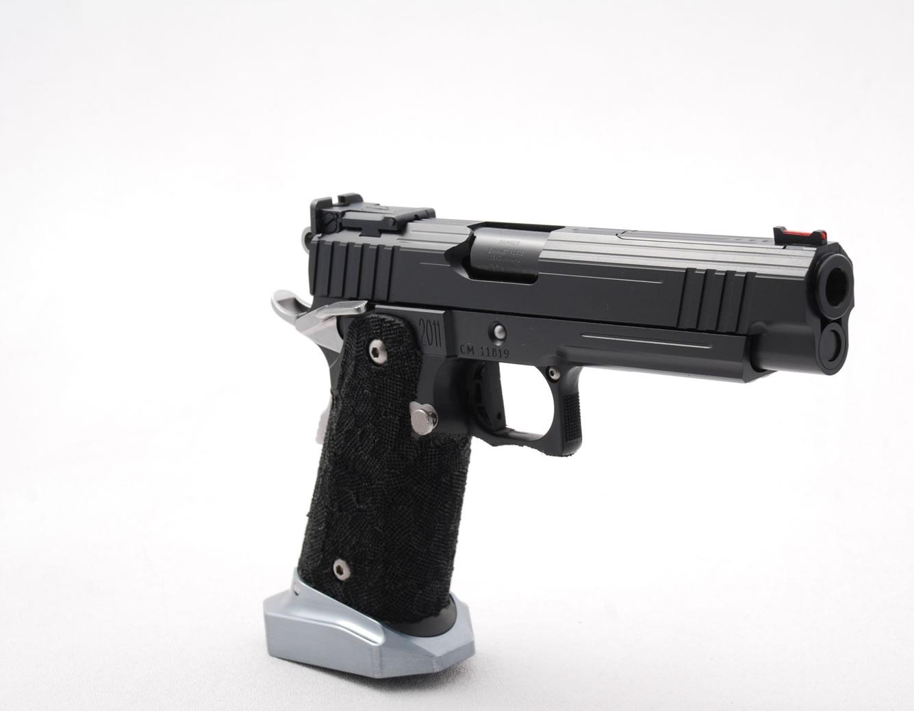 TACTICAL WAREFARE ARMORY: 1911-2011 PISTOLS