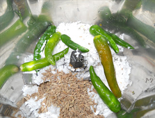 Spinach/ Palak Rice - Desi Mejwani