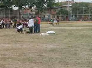 Árbitro é assassinado após mostrar cartão vermelho