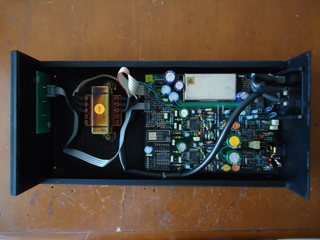 THE ORRONOCO AUDIO DIY: Meridian DAC 203 Converting AC Voltage to 220 Volt