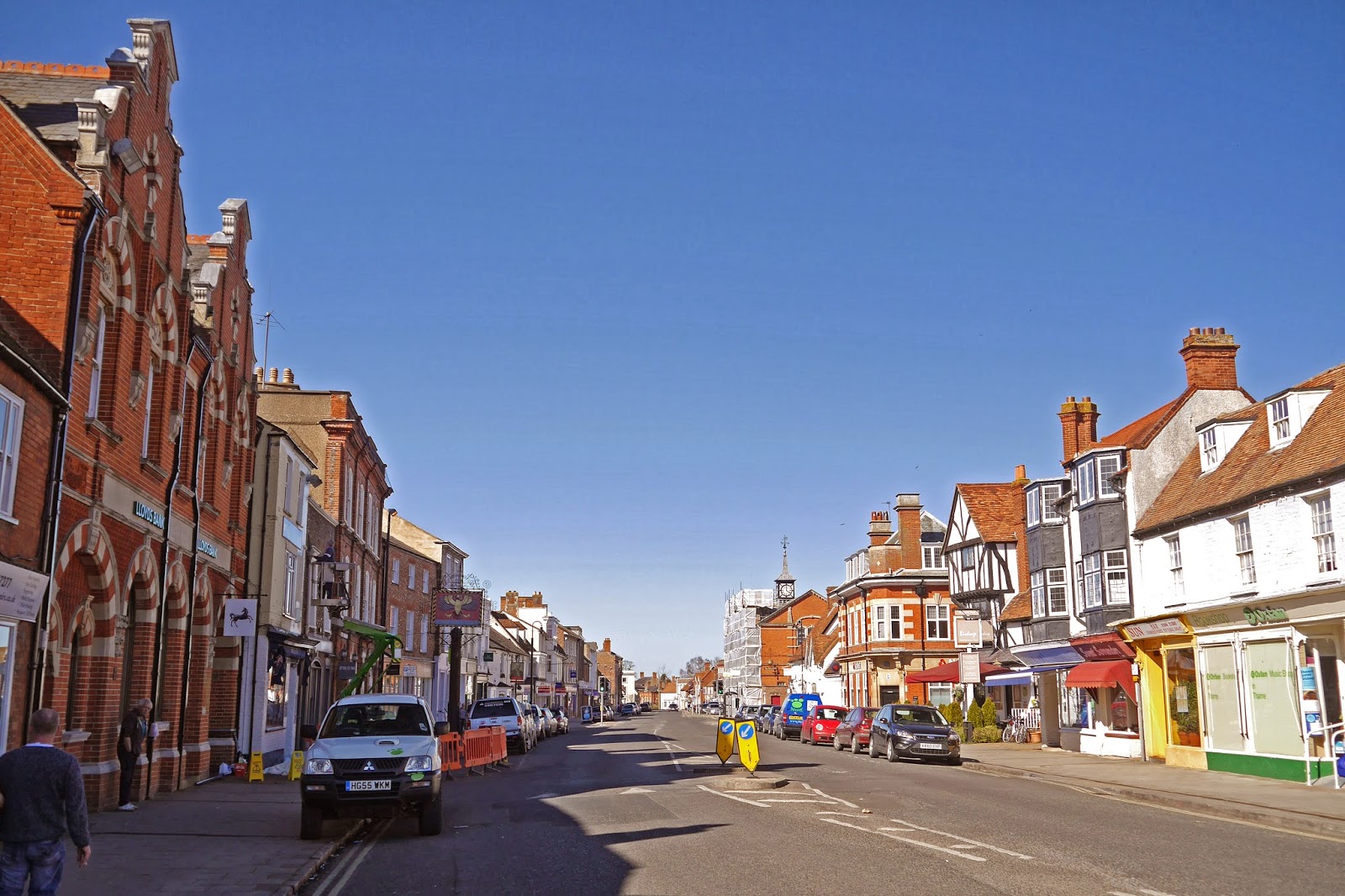 Walking in the country: Thame and Long Crendon