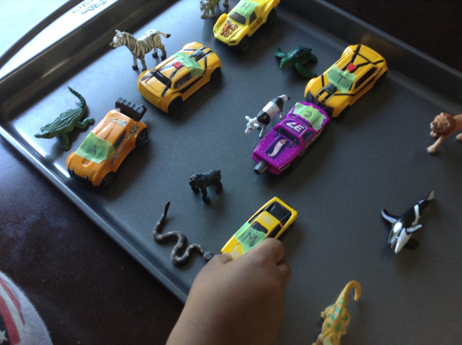 TeacherMomPlus3: Beginning Sound Practice With Cars