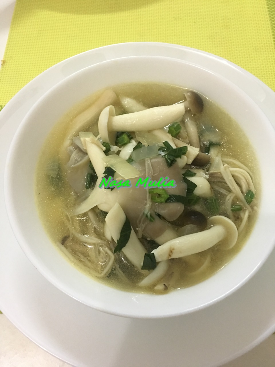 warna warni hidupku..............: Sup Sayur Cendawan